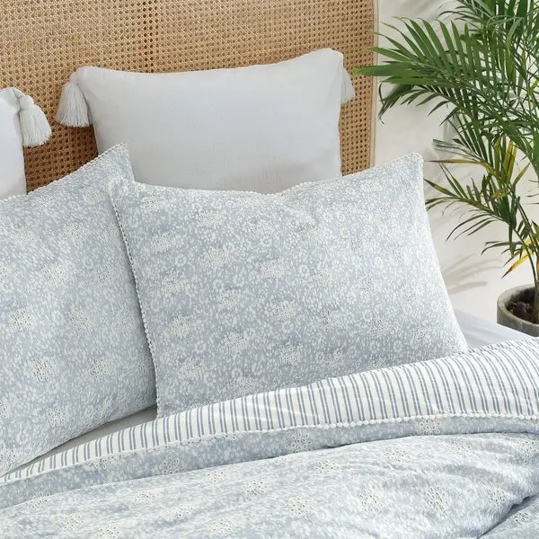 PERI HOME Ikat Eyelet Comforter Set, Full Queen