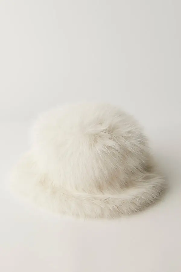 Free People Faux Fur Bucket Hat In Ivory - 17% Off 
