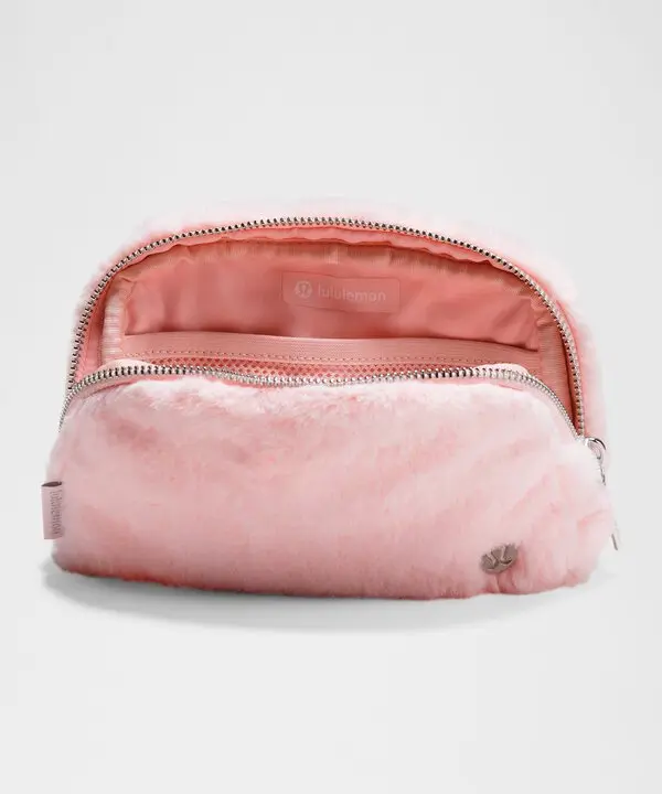 lululemon 2l festival bag Lululemon All Night Festival Bag Micro Review NEW