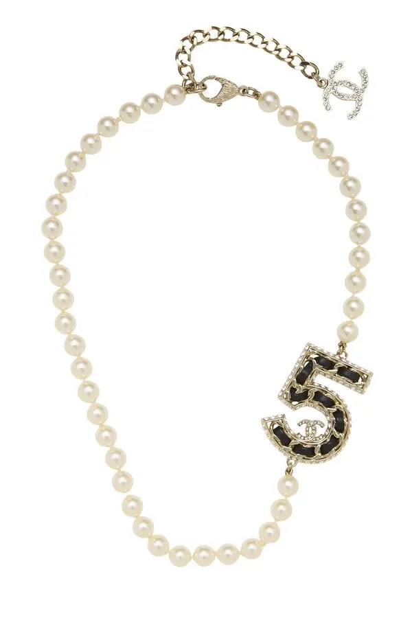 Chanel Cc Pendant Necklace - Gold