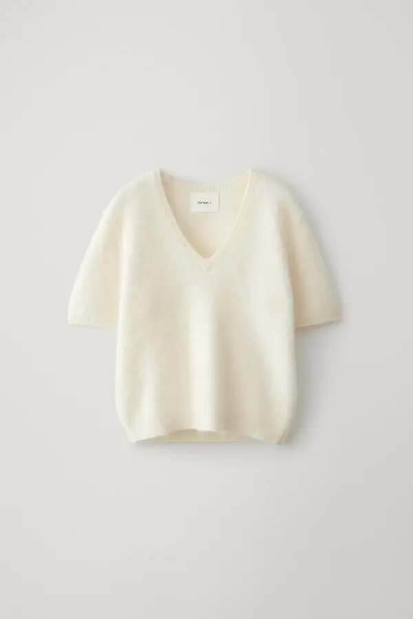 LISA YANG STORE Lovisa T-shirt