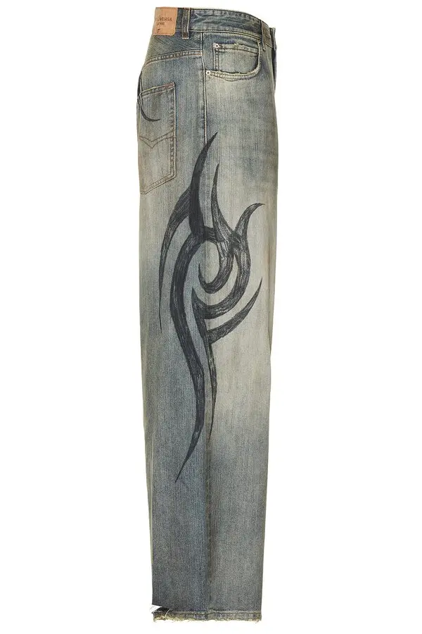 Balenciaga Stretched Knee Baggy Jeans In Stained - 35% Off