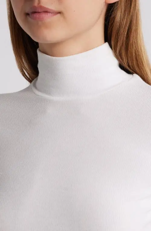 FRAME Rib Mock Neck Top - White