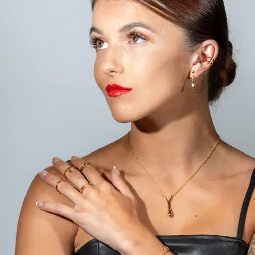 LUCY QUARTERMAINE Vermeil Drop Ring - Gold