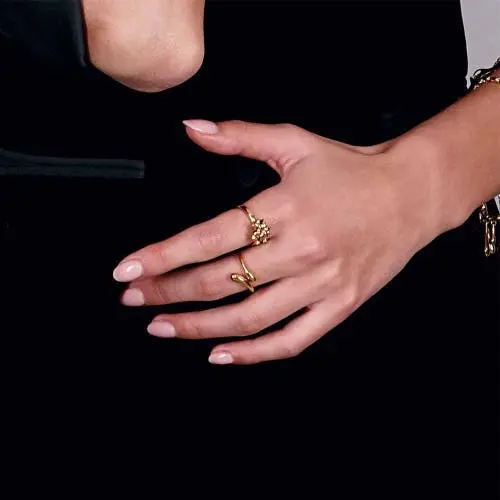 LUCY QUARTERMAINE Open Drop Ring - Gold