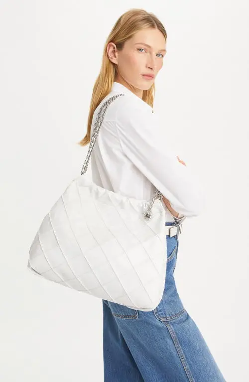 Tory Burch Fleming Distressed Quilted Leather Hobo Bag - Blanc