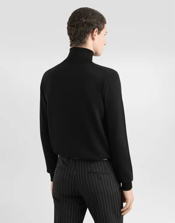 Dolce & Gabbana Wool Turtle-neck Sweater With Branded Tag - Black