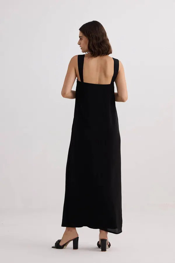 Reistor Twilight Twist Strappy Maxi Dress - Black