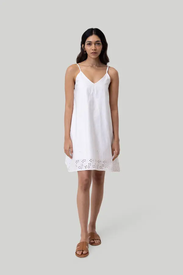 REISTOR Short Tent Embroidered Dress