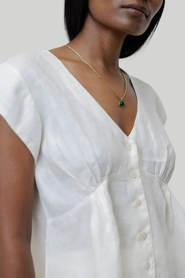 REISTOR Deep V-neck Top - White