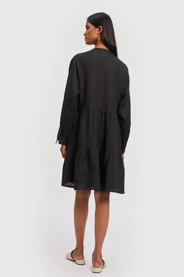 REISTOR V-neck Tiered Dress