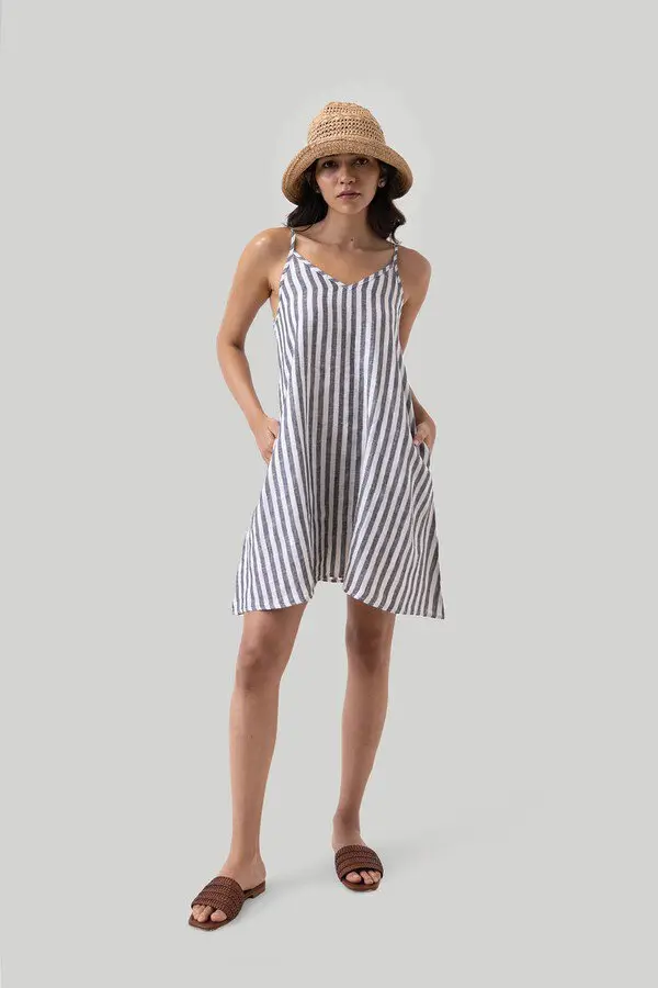 Reistor Short Tent Dress In Linen Stripes - Stripe | Editorialist