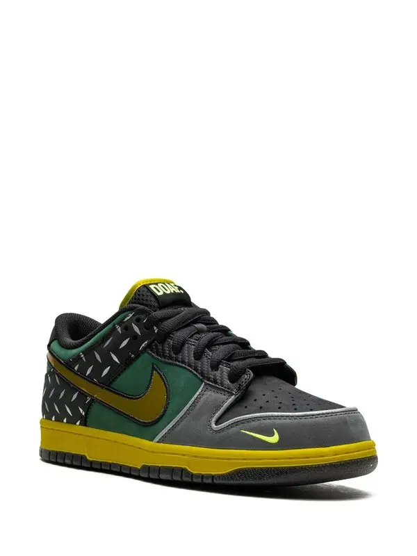 Nike X Doaf Dunk Low What The Duck- University Of Oregon Home Sneakers - Green