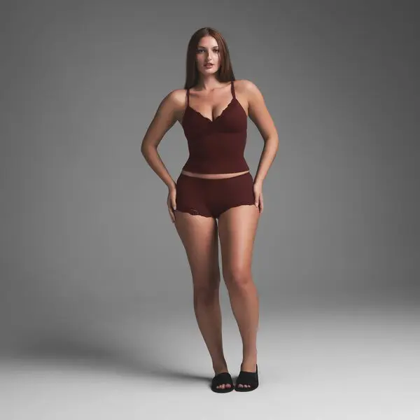 SKIMS Fits Everybody Lace Push Up Cami - Oxblood