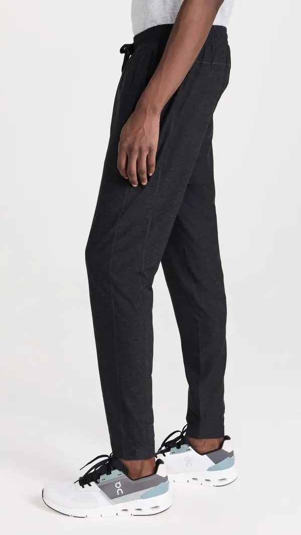 RHONE Atmosphere Midweight Joggers - True Black