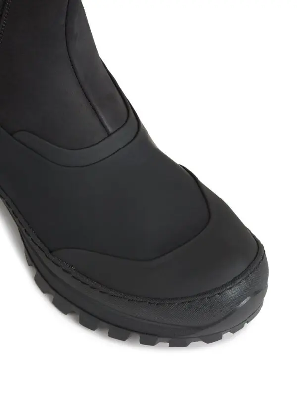 COMMON PROJECTS Leather Ankle Boots