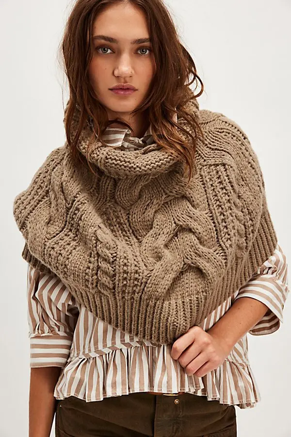THROW snood ブラウン フリー Free People Over The Head Snood In Fawn - 41% Off | Editorialist