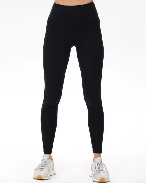 REBODY Phoenix Fleece Pocket Legging - Warm Black