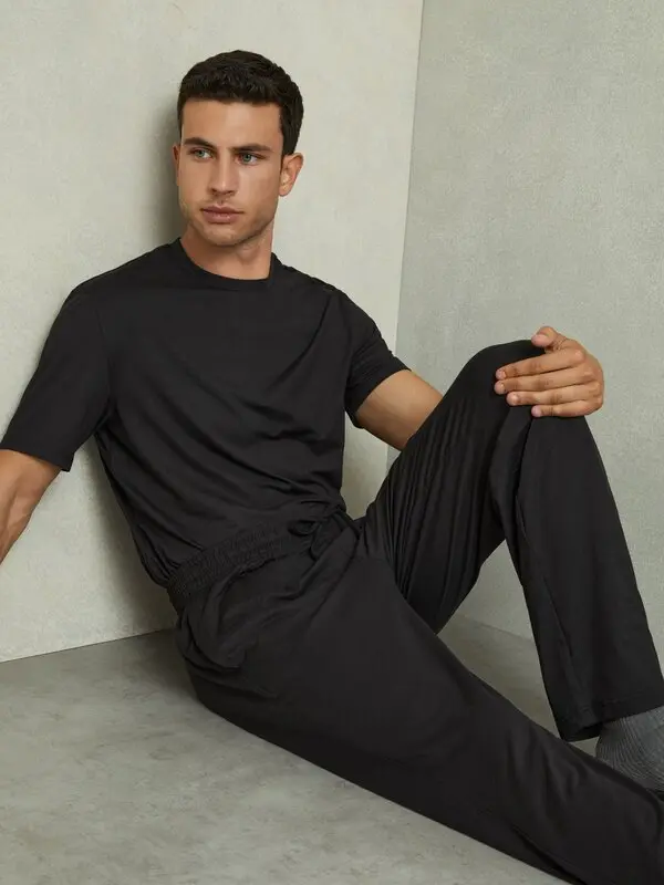 REISS Colorado Tapered Stretch-jersey Joggers - Black