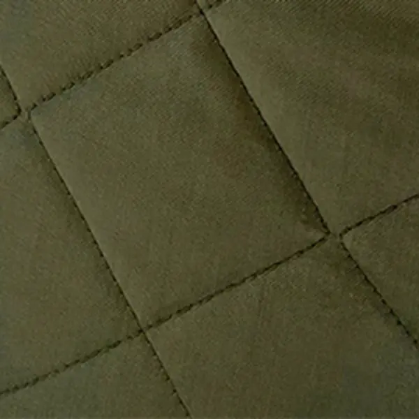 MUTTS AND HOUNDS Quilted Water-resistant Dog Carrier