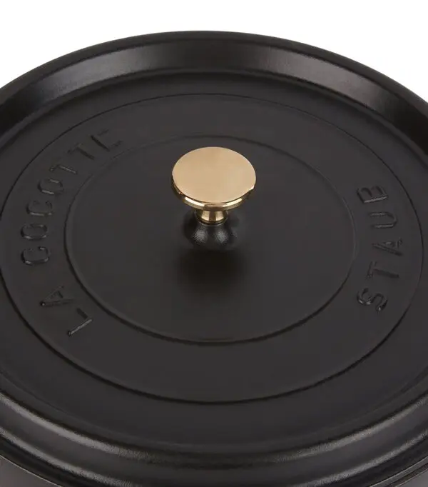 STAUB Round Cocotte - Black
