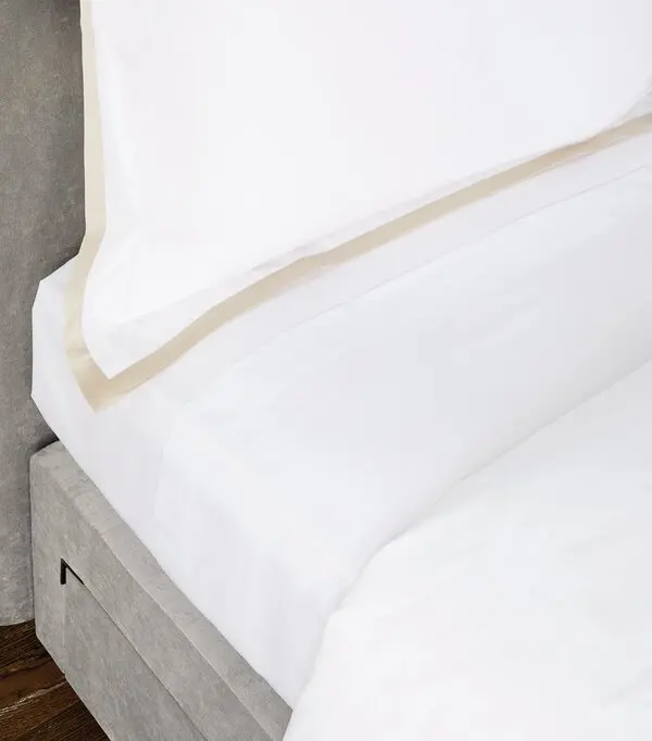 CELSO DE LEMOS Estrela Super King Flat Sheet - White