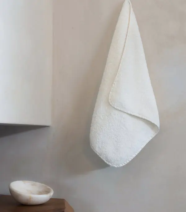 GRACCIOZA Grand Egoist Bath Towel