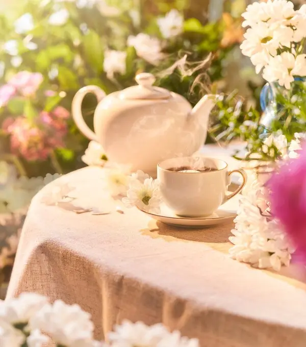 ROJA Teatime In The Conservatory Candle