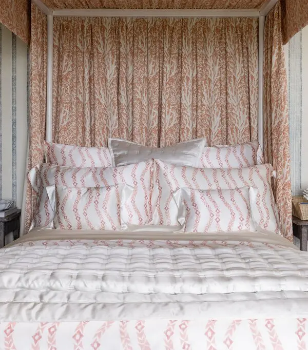Gingerlily Silk Super King Windsor Bedspread - Ivory
