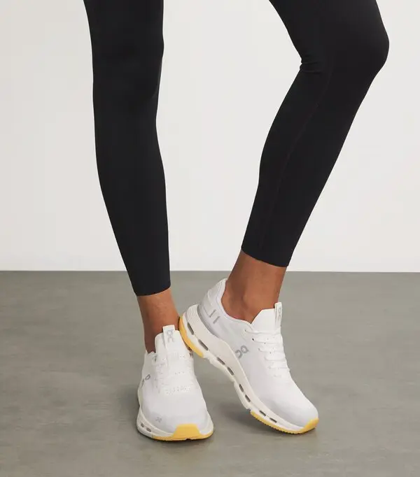 On Cloudnova Form 2 Trainers