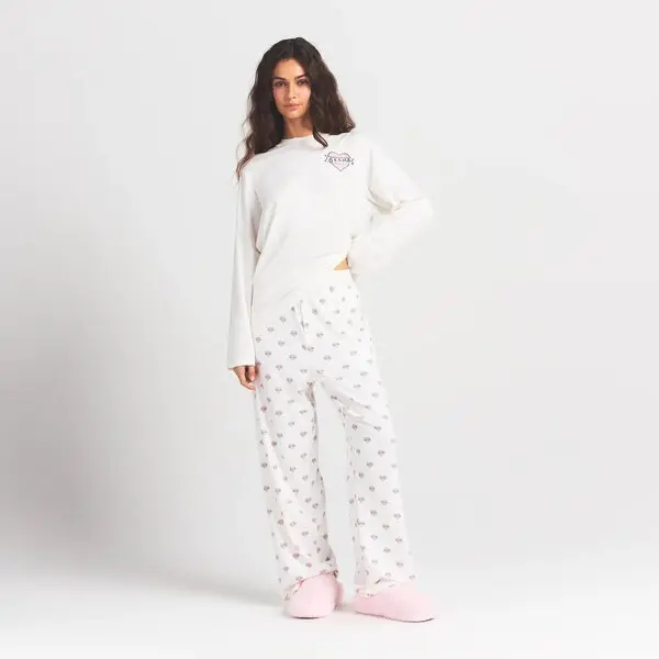 SKIMS Boyfriend Long Sleeve T Shirt And Loose Pant Set - Marble Heart Banner