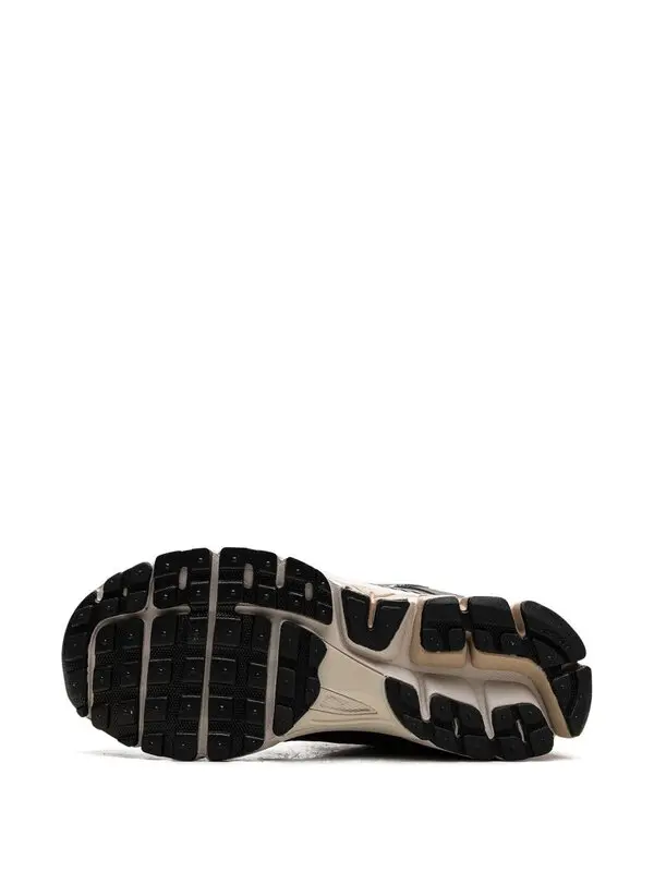 Nike Zoom Vomero Sneakers - Brown