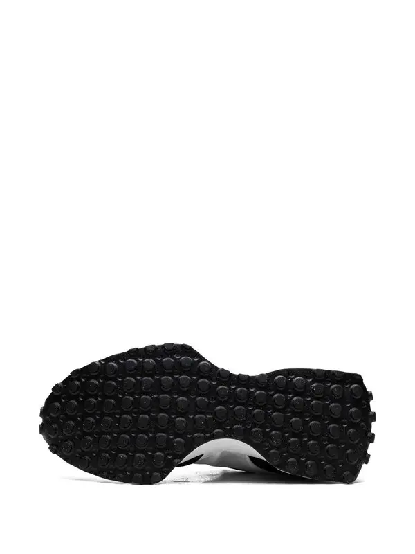 NEW BALANCE 327 Sneakers - Black