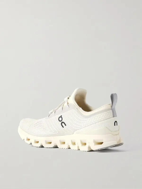 On X Z5 Sneakers