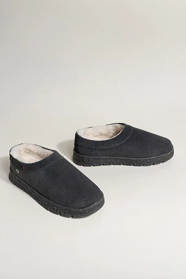 Minnetonka Neva Slides - Grey