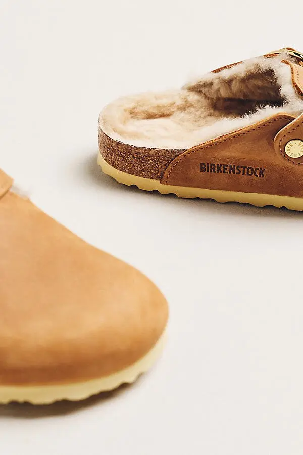 BIRKENSTOCK Boston Big Buckle Shearling Clogs - Cognac