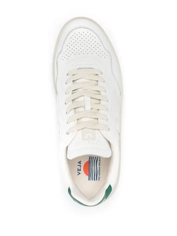 VEJA V-90 Sneakers