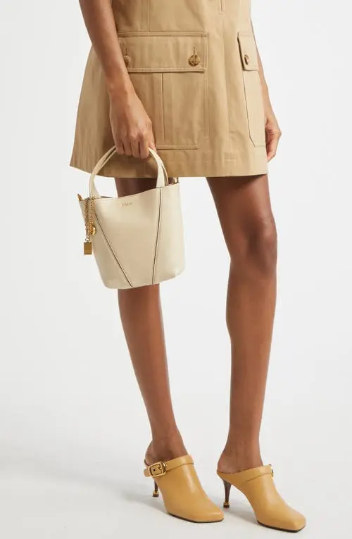 Chloé Small Spin Leather Tote - Sweet Beige