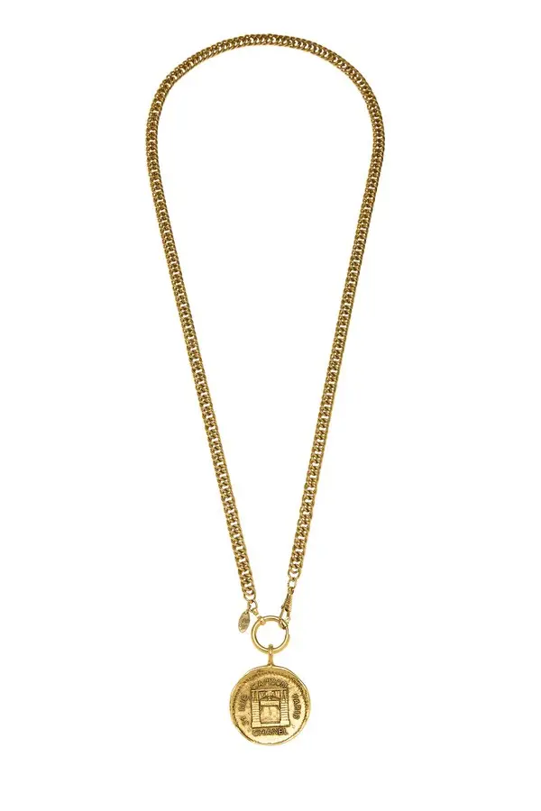Chanel Rue Cambon Medallion Necklace - Gold