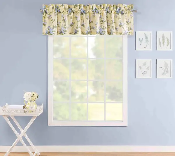 Laura Ashley Cassidy 86x15 Floral Window Valanc E