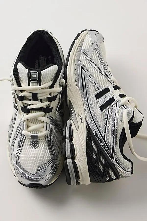 NEW BALANCE 1906r Lifestyle Sneakers - Silver Metallic/black