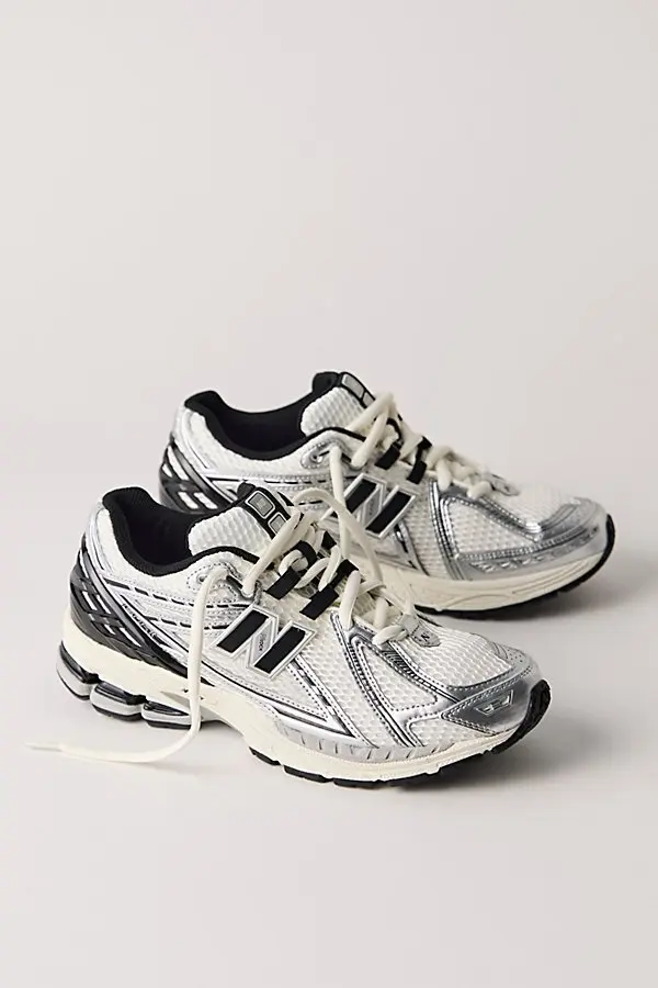 NEW BALANCE 1906r Lifestyle Sneakers - Silver Metallic/black