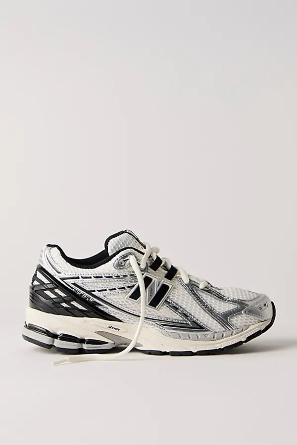 NEW BALANCE 1906r Lifestyle Sneakers - Silver Metallic/black