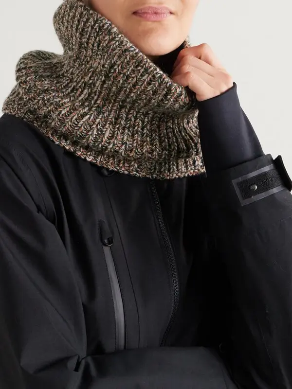 Loro Piana Alpe Granus Ribbed Cashmere Snood