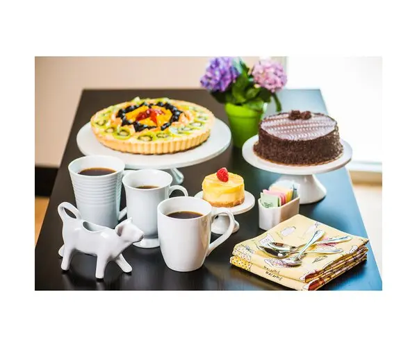 BIA CORDON BLEU Porcelain Round Pedestal Cake Stand, 8.5