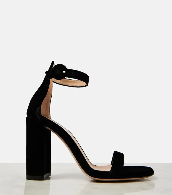 GIANVITO ROSSI Gaeta 95 Velvet Sandals - Black