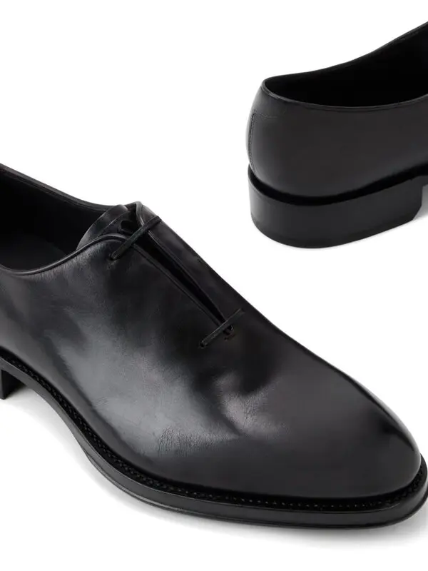 FERRAGAMO Polished Leather Oxford Shoes
