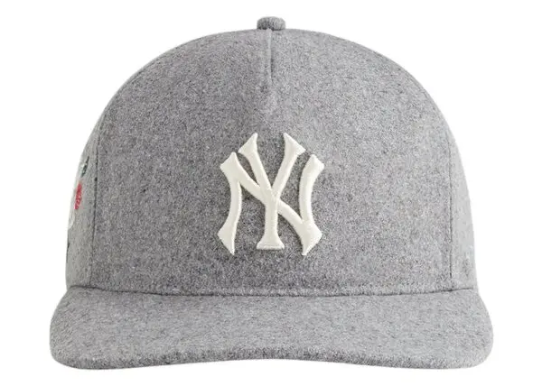 Kith 47 New York Yankees Wool Rose Hitch Snapback - Statue