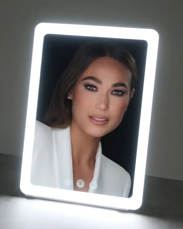 ILIOS LIGHTING Slim Rechargeable Makeup Mirror