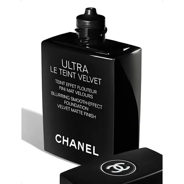 Chanel Ultra Le Teint Velvet Blurring Smooth-effect Foundation Velvet Matte Finish 30ml - Bd91